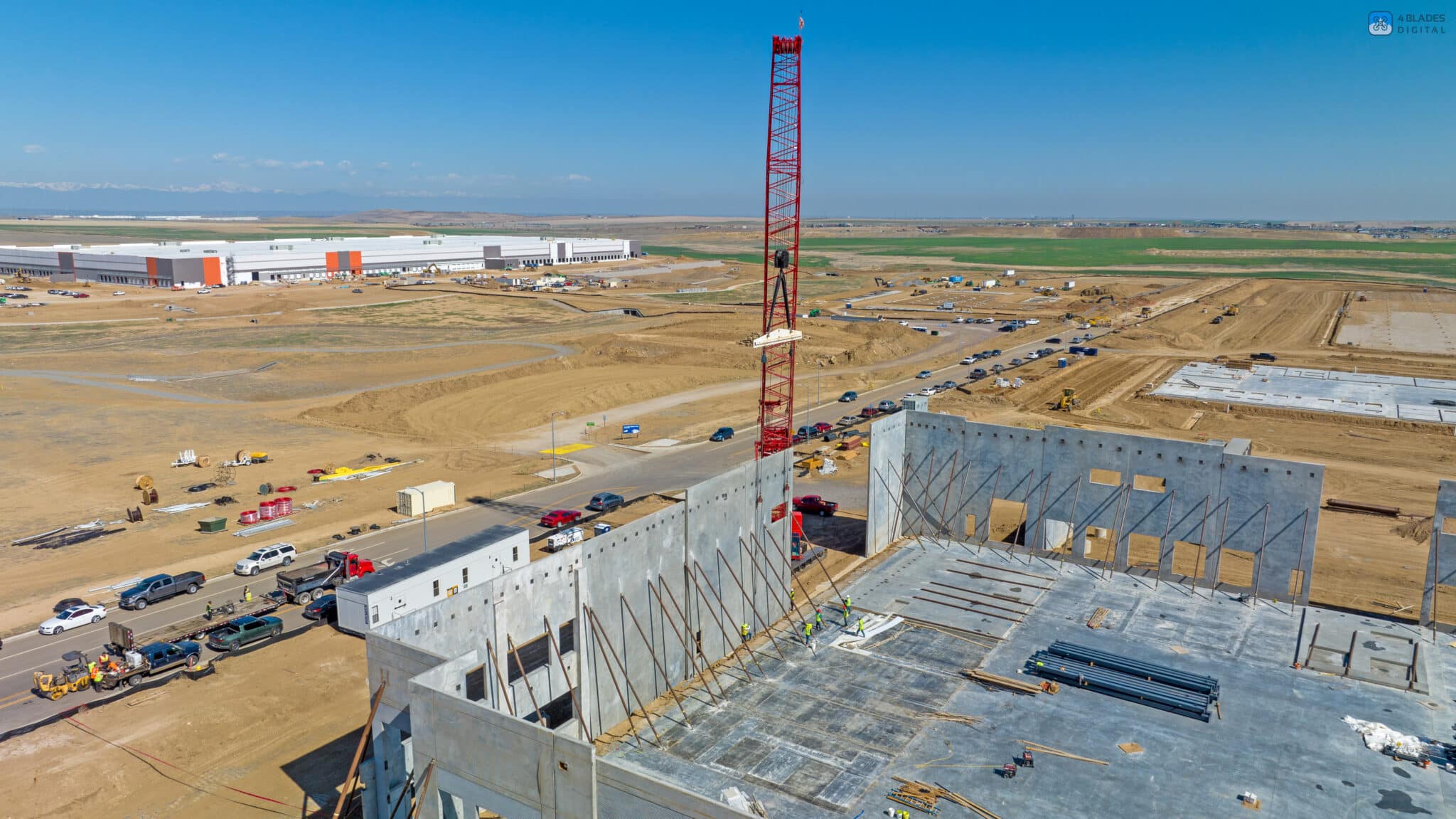 How Cranes Help Make Tilt-Up Construction Possible