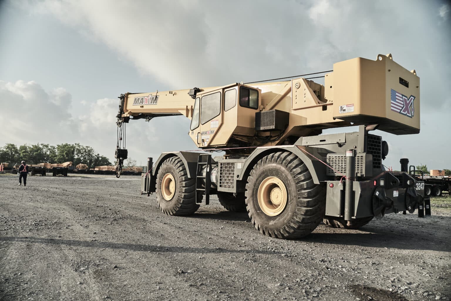 The Ultimate Guide to Rough Terrain Cranes