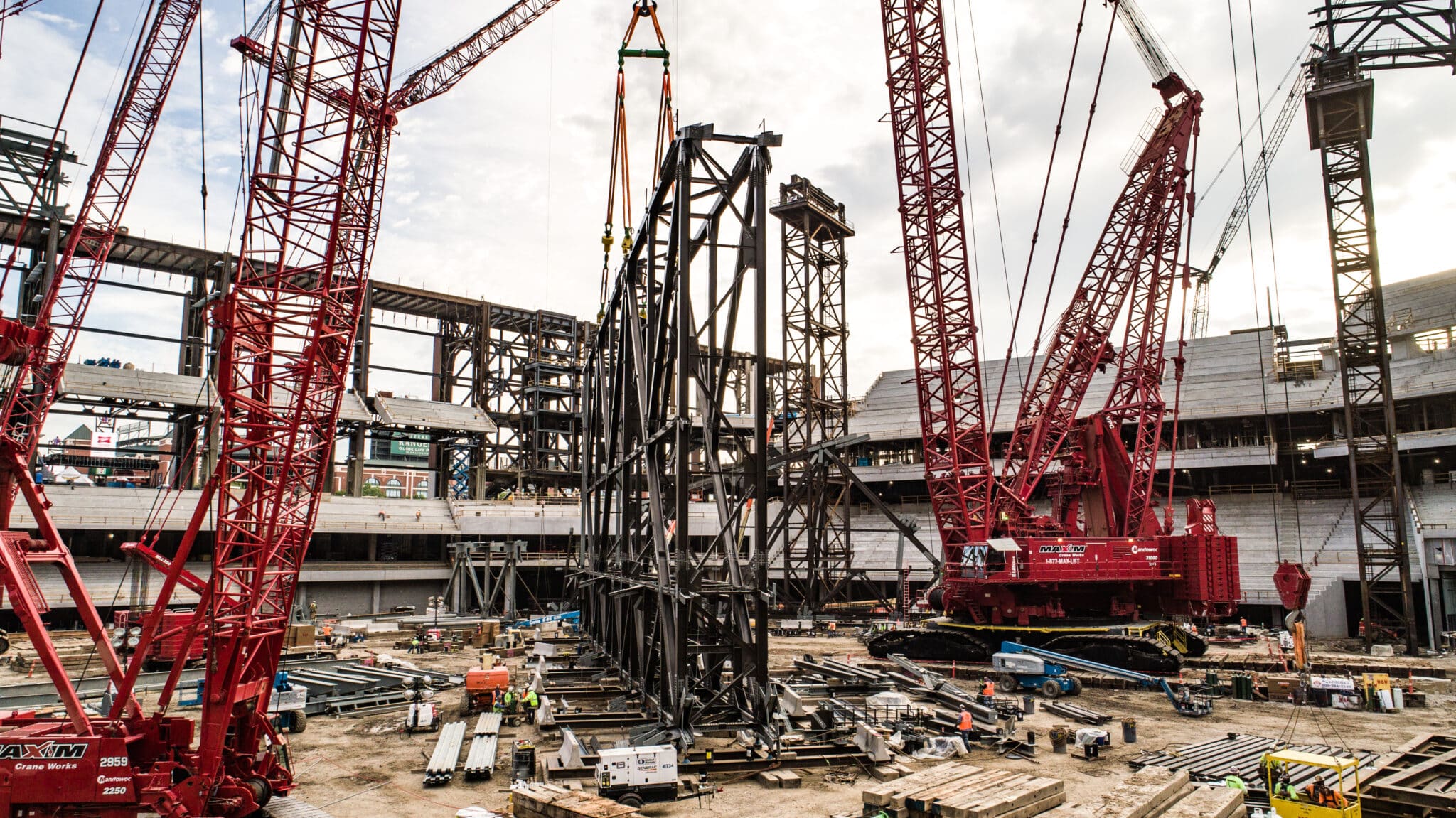 Choosing the Right Crane Rental for A Construction Project