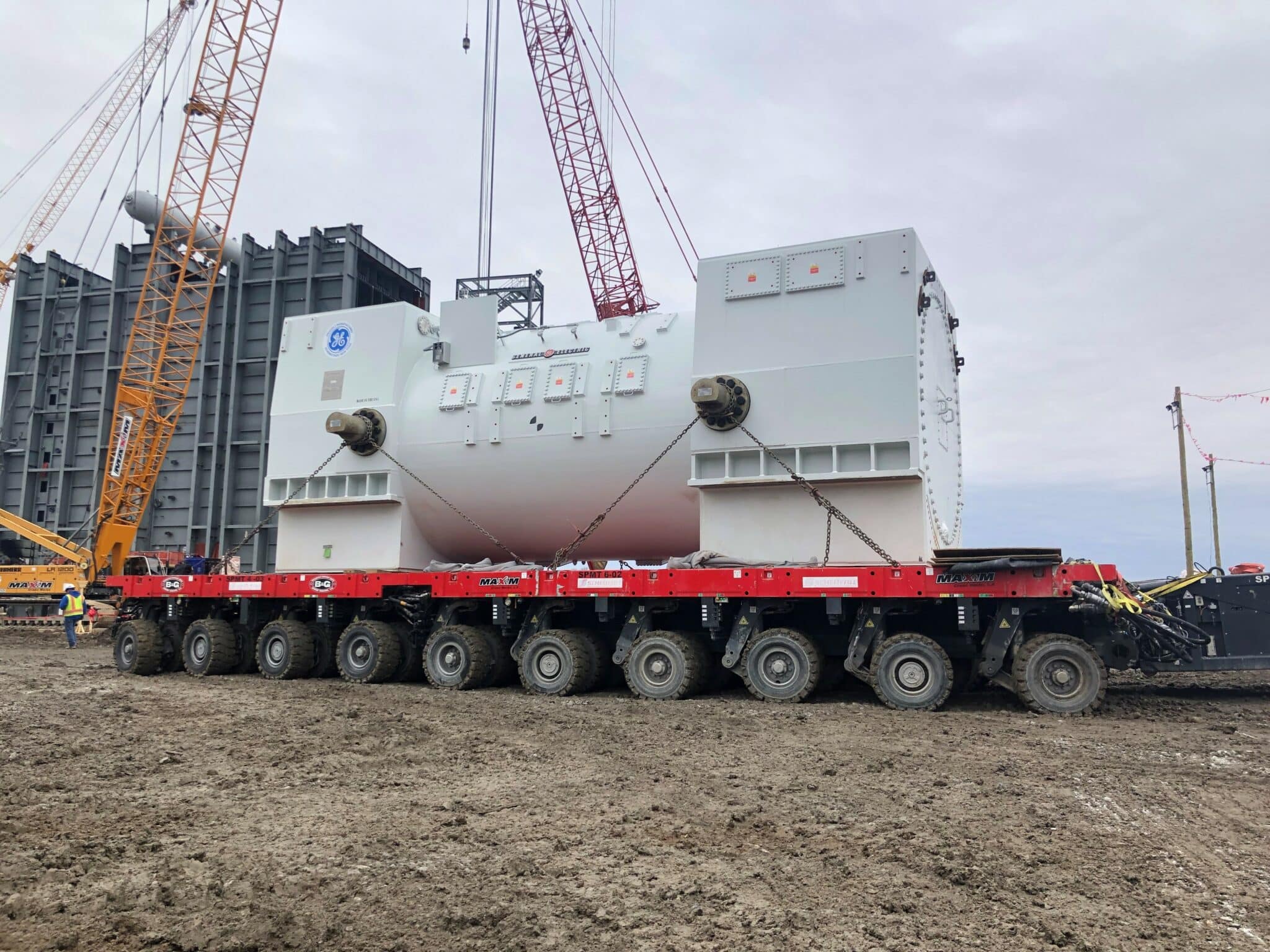 Heavy Hauling | Maxim Crane